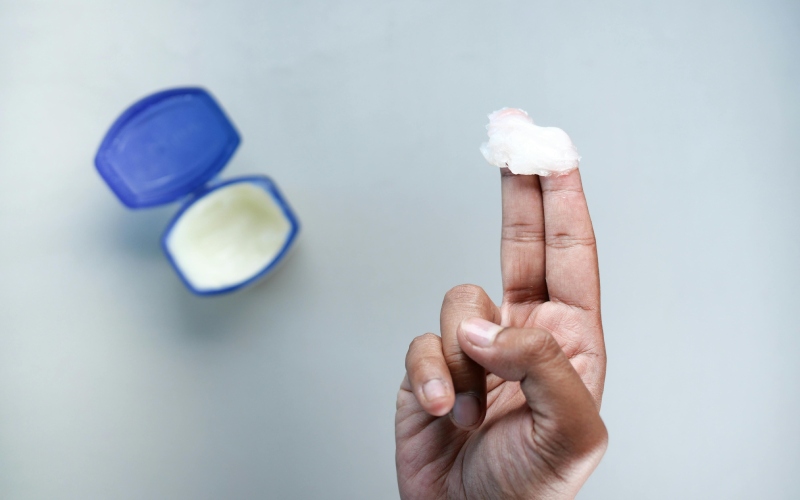The Most Unexpected Uses for Vaseline You Need to Know – Perfectway.me